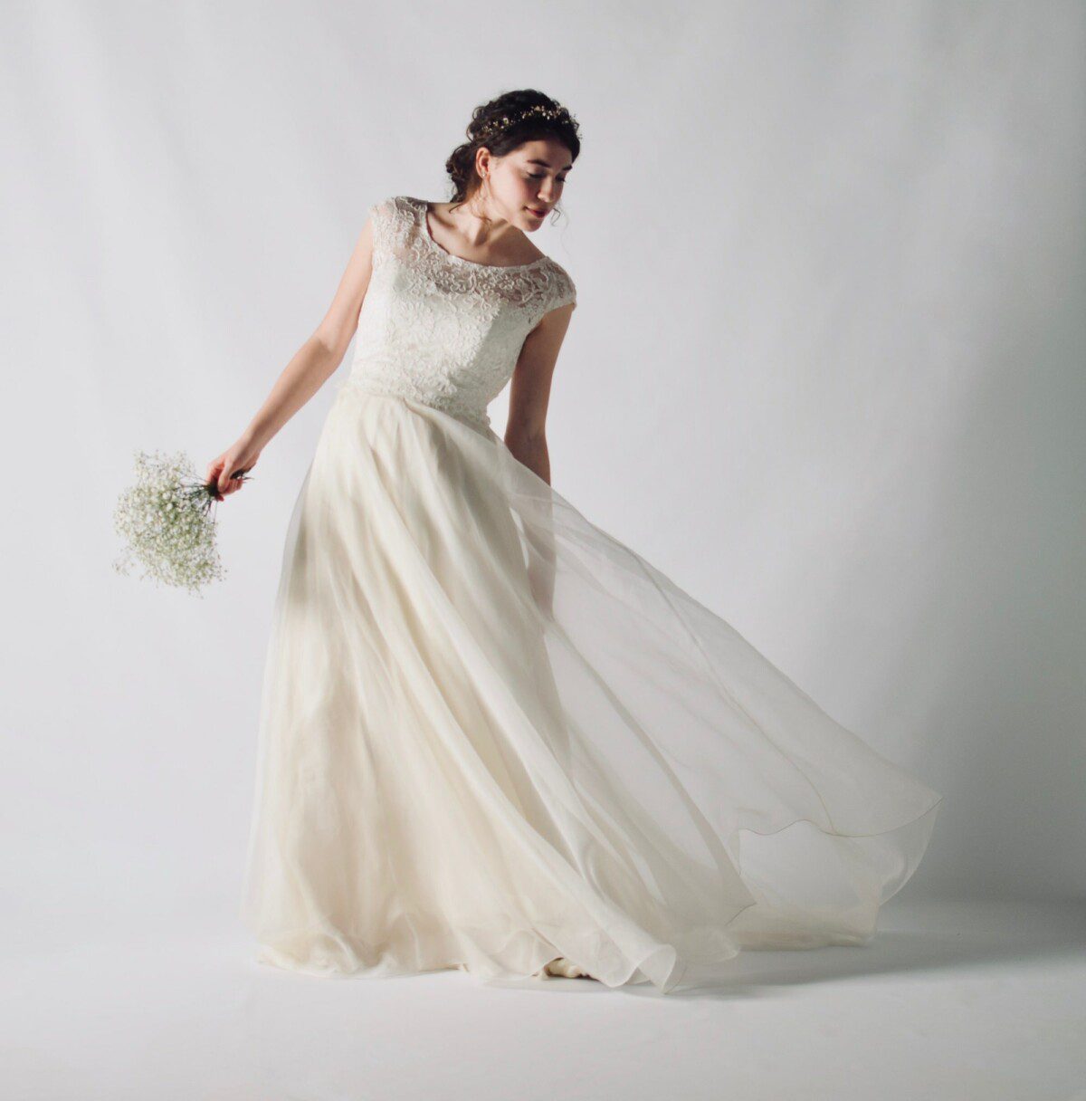 12 Beautiful Organic & Natural Wedding Dress Brands - The Filtery
