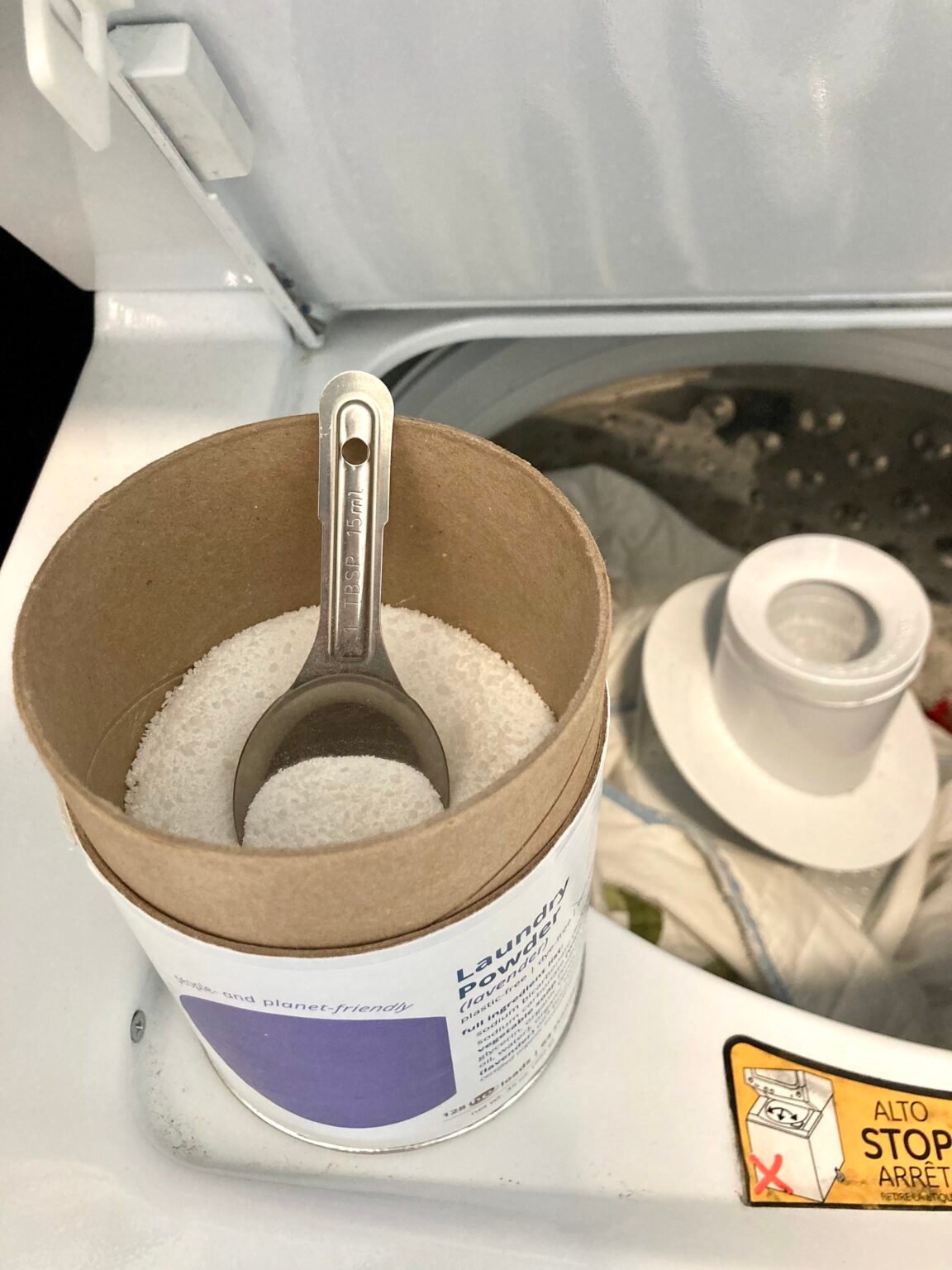 15 Best Natural & Non-Toxic Laundry Detergents (By Category!) - The Filtery