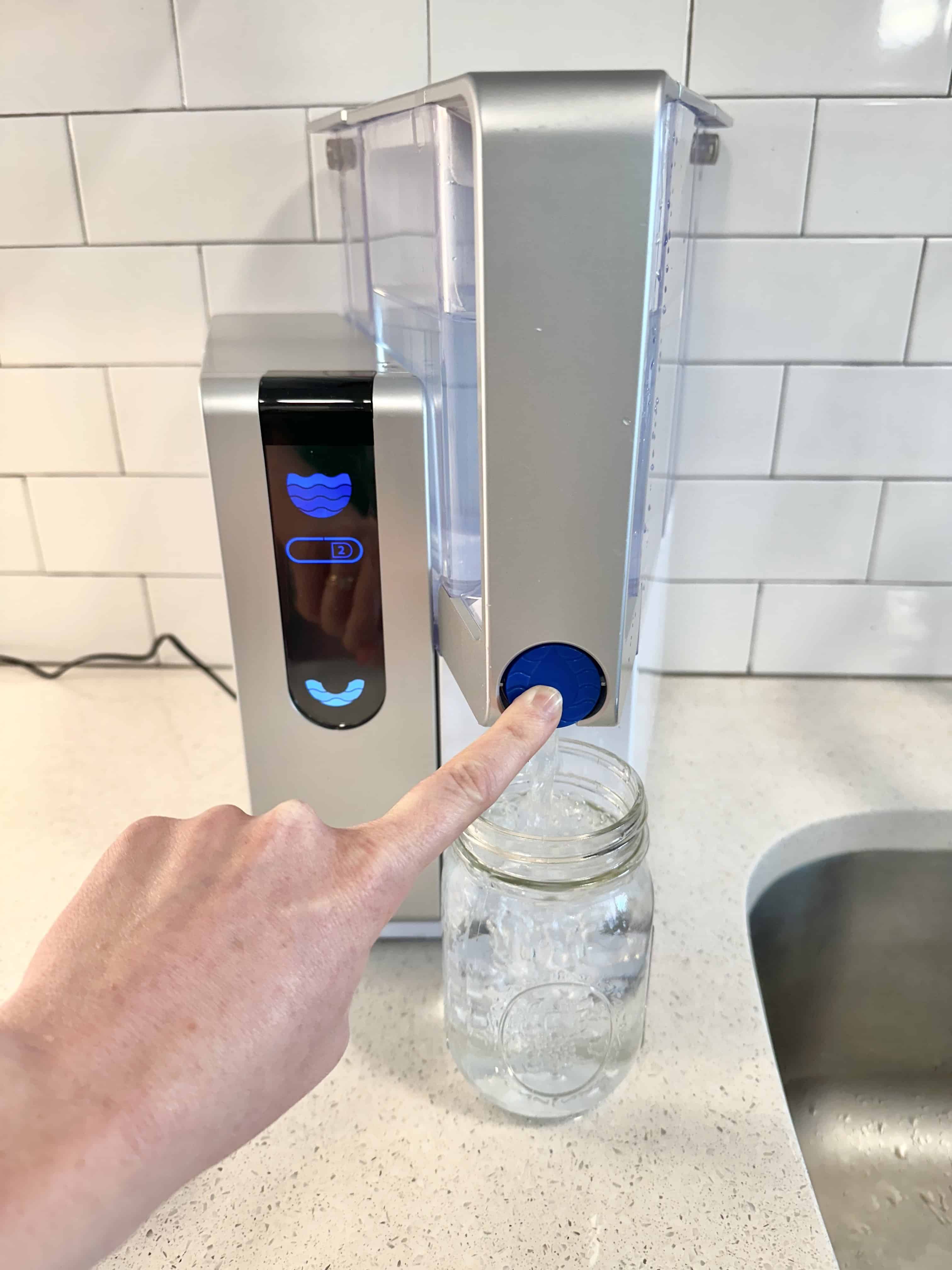 My AquaTru Review: a countertop reverse osmosis water filter
