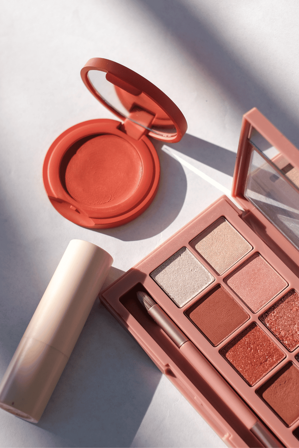 12 Toxic Ingredients to Avoid in Cosmetics & Makeup - The Filtery