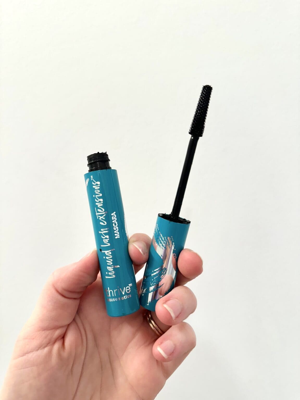 I Tried 13 Non-Toxic Mascara Brands. The Best (& the Flops).