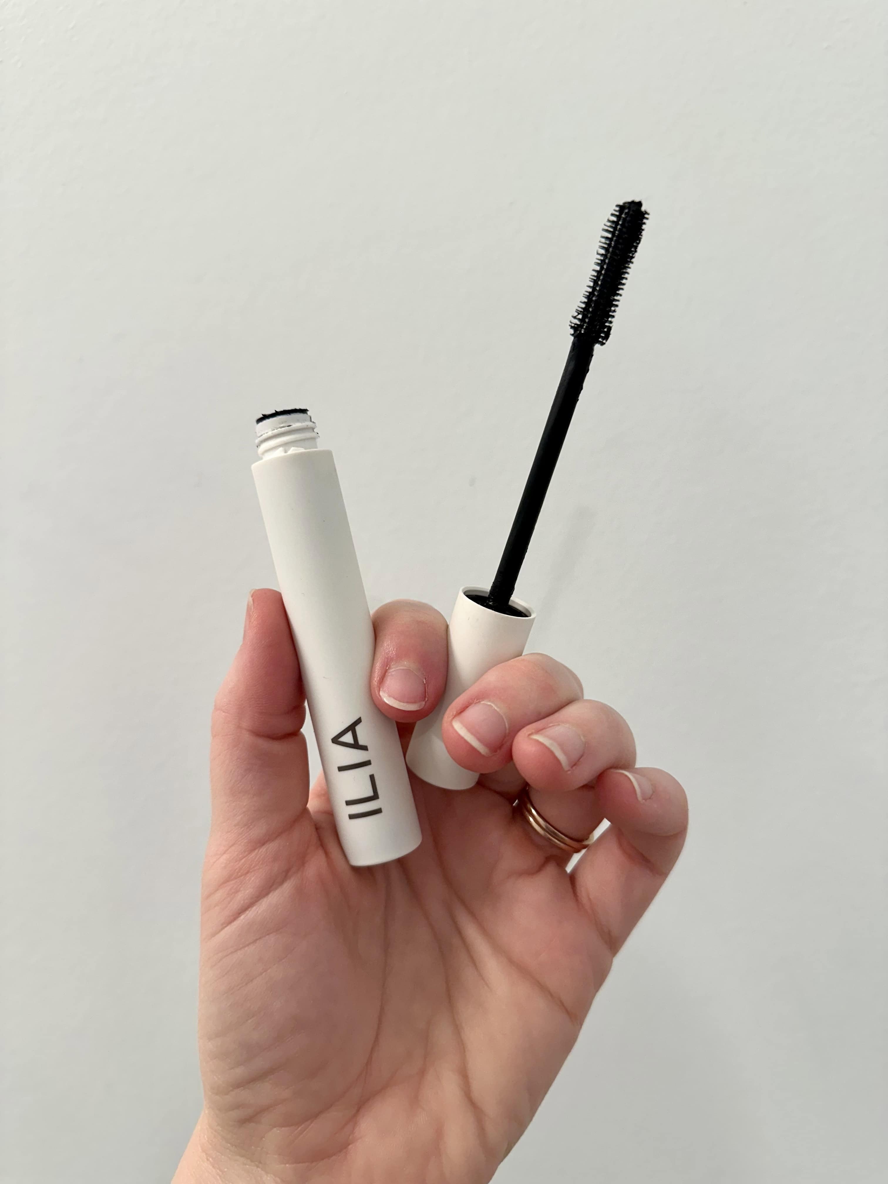 I Tried 13 Non-Toxic Mascara Brands. The Best (& the Flops).