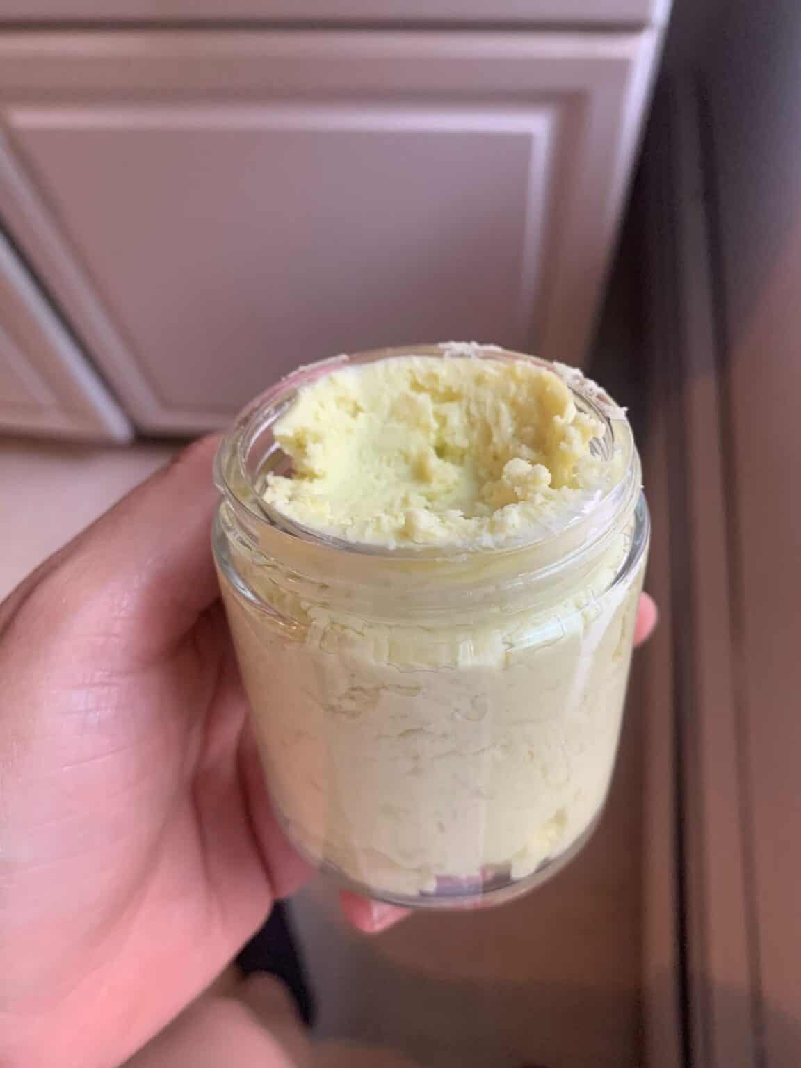 3 Easy (& Cheap!) Homemade Lotion Recipes for Non-Toxic Skincare