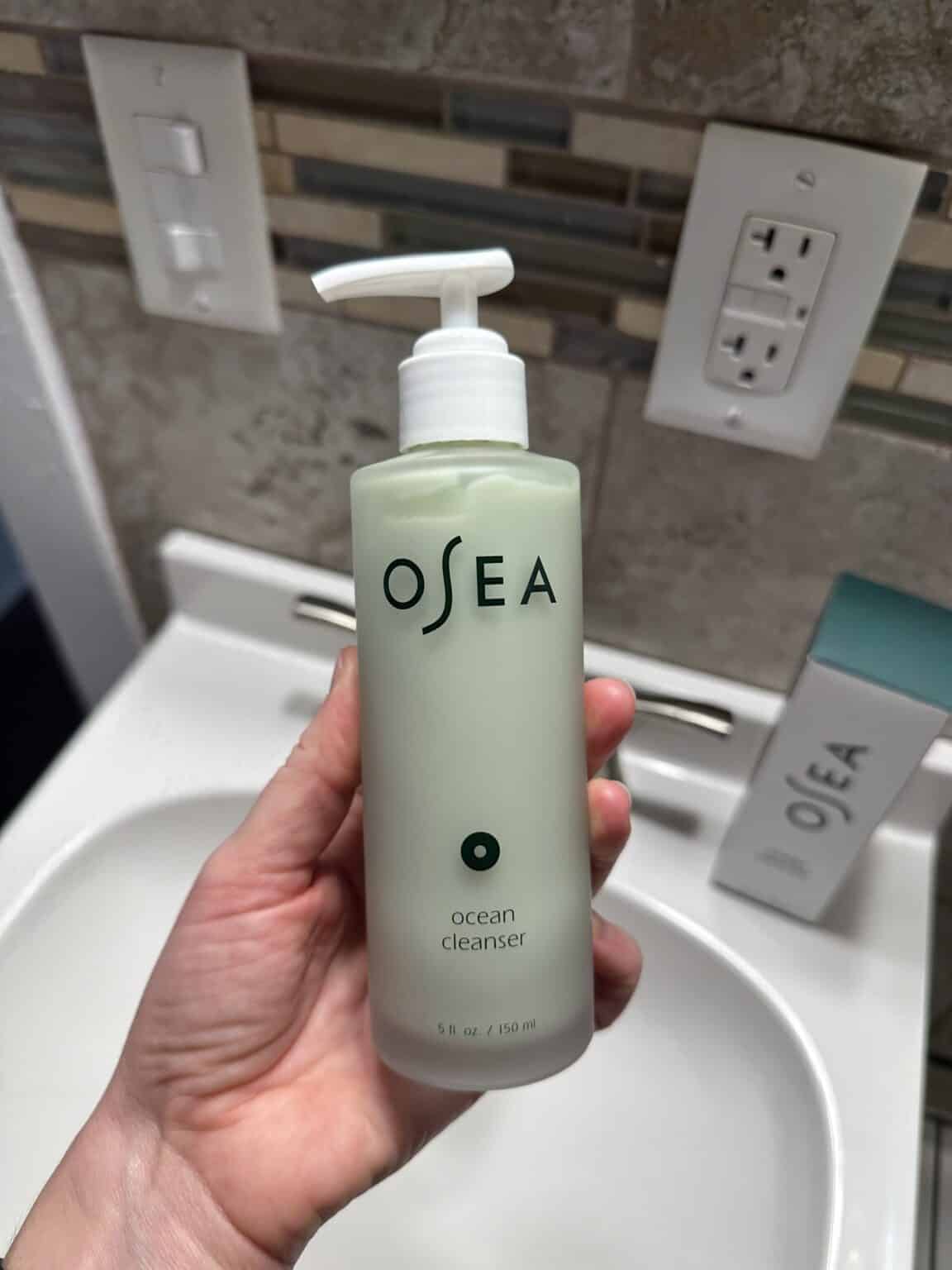10+ Face Washes & Cleansers for Your Non-Toxic Skin Routine